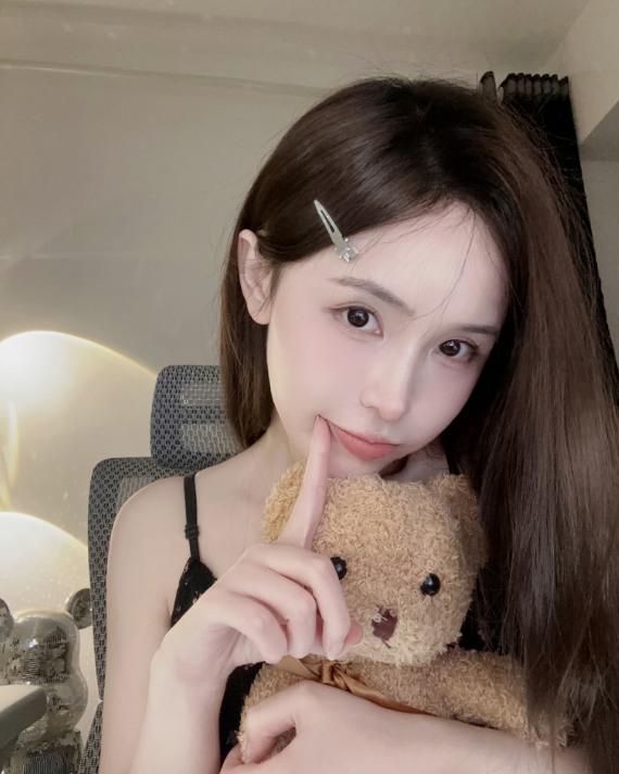 YY LIVE-中国最大的综合娱乐直播平台